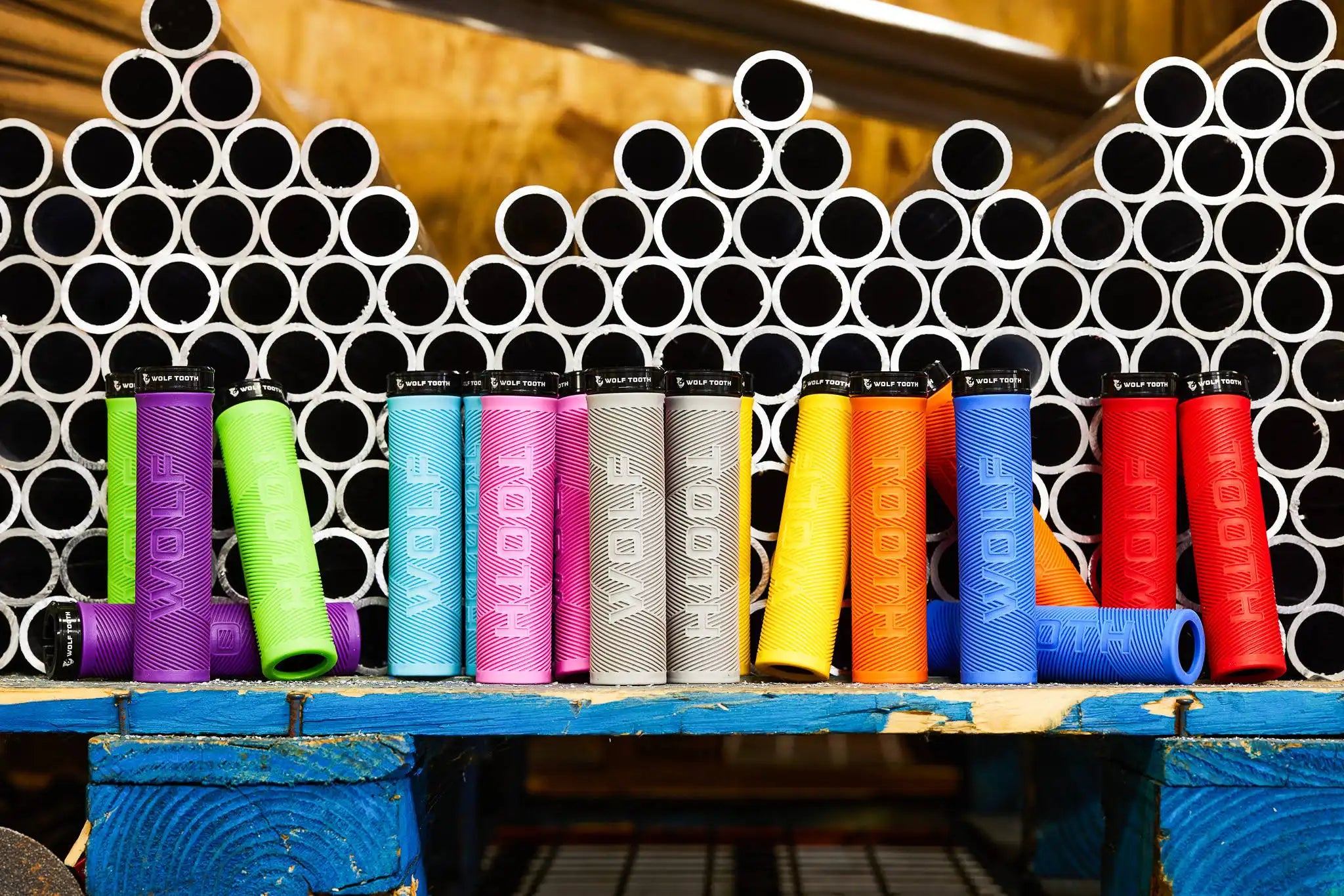 Available Now: Echo Lock-On Grips in NEW Colors – Wolf Tooth Components